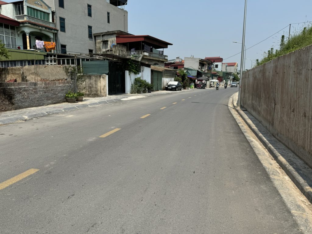 Giới thiệu 1 lô đất mặt đường đê Phúc Lợi vị trí kinh doanh, view sông ...